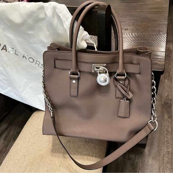 Michael Kors | Bags | Michael Kors Large Hamilton Tote Saffiano Leather ...